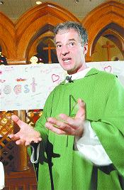 Church-service assault: Assailants disrupt 11 a.m. Mass at Annunciation ...